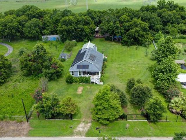 625 Pittman Rd, Richmond, TX 77469