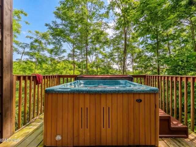 625 Pinecrest Drive