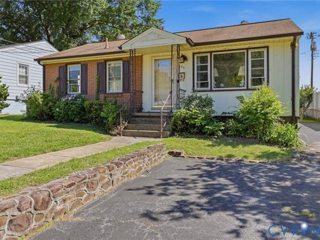625 Pinehurst Ave, Colonial Heights, VA 23834