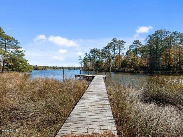 625 Plantation Parkway