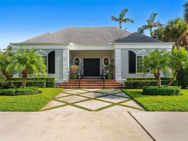 625 Riomar Dr, Vero Beach, FL 32963