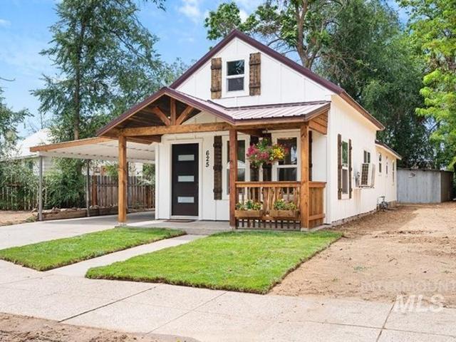 625 W 6th St, Weiser, ID 83672