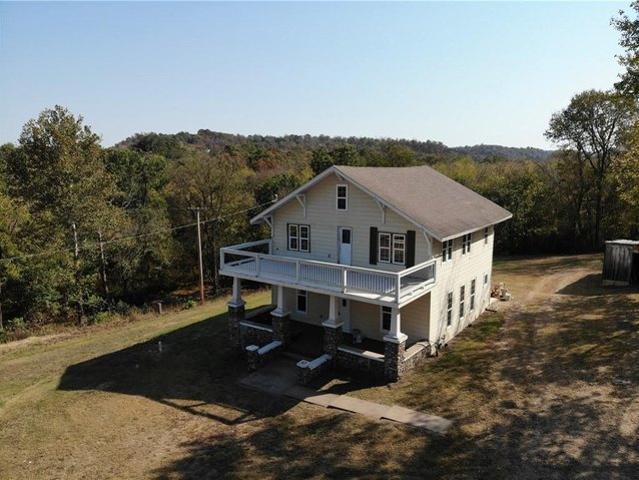 625 W Spring St, Sulphur Springs, AR 72768