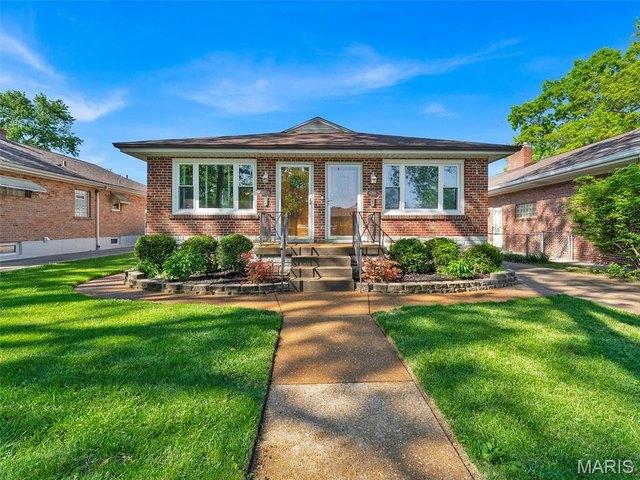 6264 6 Sunshine Dr, Saint Louis, MO 63109