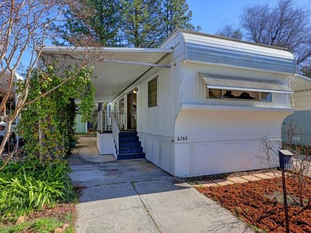 6265 Nob Hill Dr, Newcastle, CA 95658