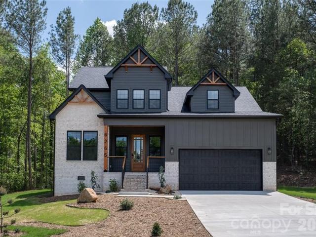 6265 Riviera Run Estates Dr, Hickory, NC 28601
