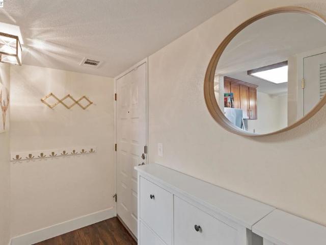 6266 Joaquin Murieta Ave G