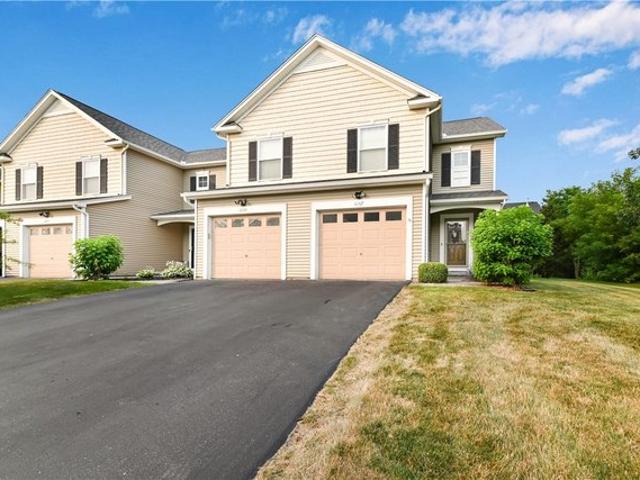 6267 Watercress Dr, Farmington, NY 14425