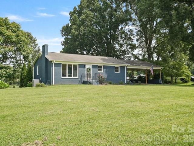 6268 Long Island Rd, Catawba, NC 28609