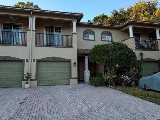 6268 S Military Trl Apt 103, Greenacres, FL 33463