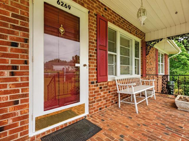 6269 Flower Hill Road