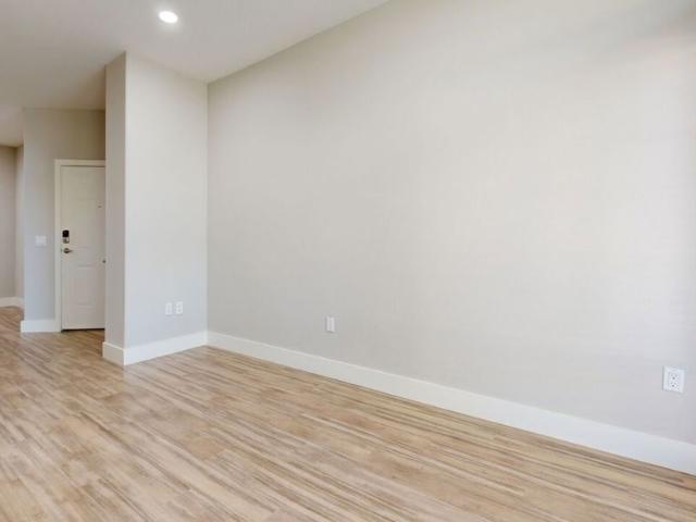6260 W 3rd Street 3 332