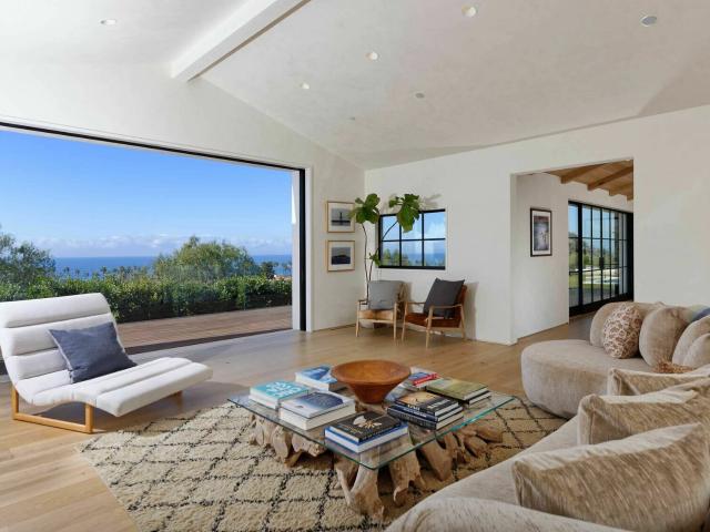 6260 Waverly Avenue, La Jolla, US, CA
