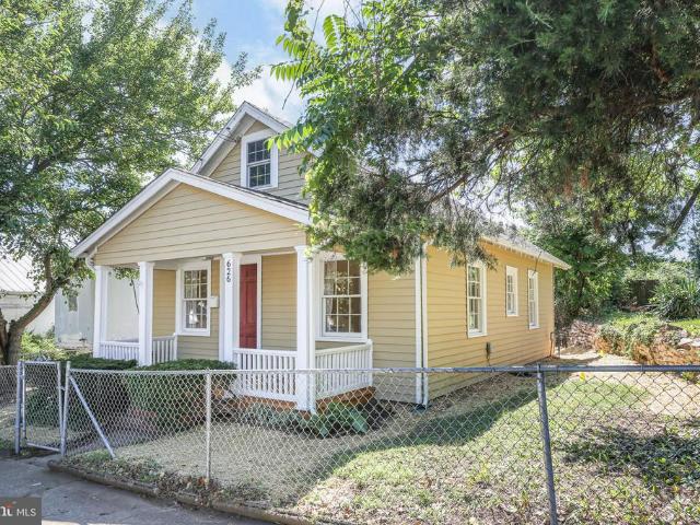 626 Charlotte Street