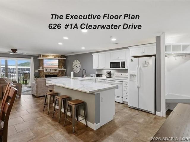 626 Clearwater Dr Unit 1A, Camdenton, MO 65020