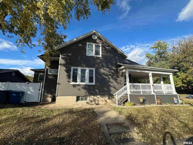 626 Argyle Ct, Clinton, IA 52732 | Compass