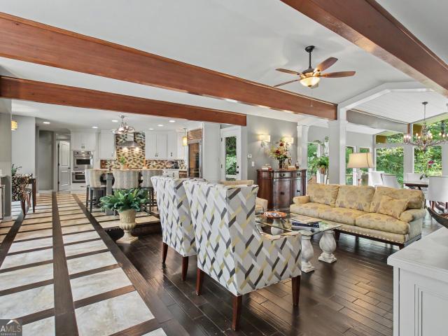 626 Golfview Drive