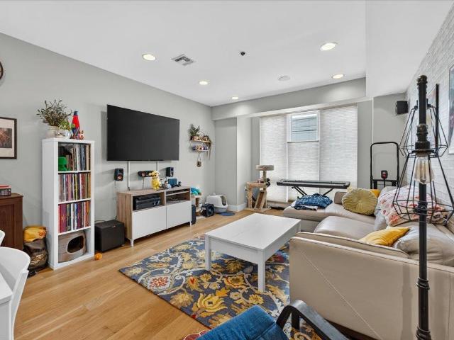 626 Grand St # 1