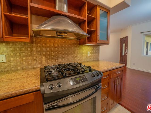 626 E Orange Grove Avenue 105