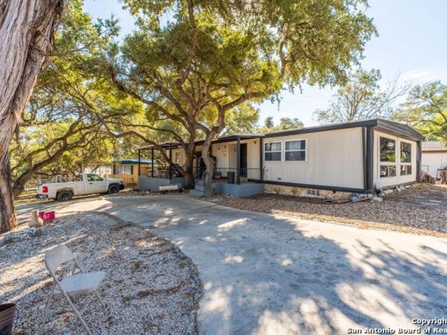 626 Flintstone Dr
