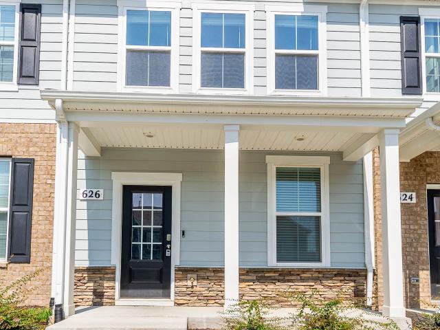 626 Longtail Ln