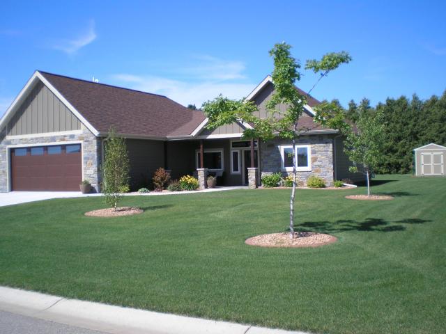 626 Lake Forest Circle
