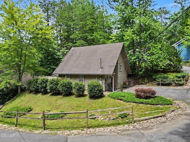 626 Morning Mist Way, Gatlinburg, TN 37738