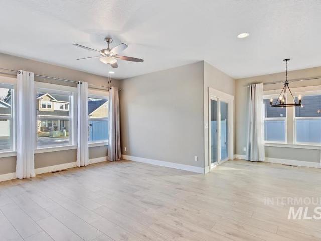 626 S Spoonbill Ave
