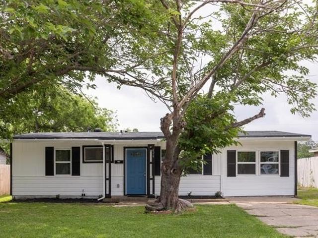 626 Seneca Dr, Garland, TX 75040