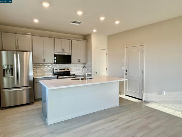 626 Shefford DR