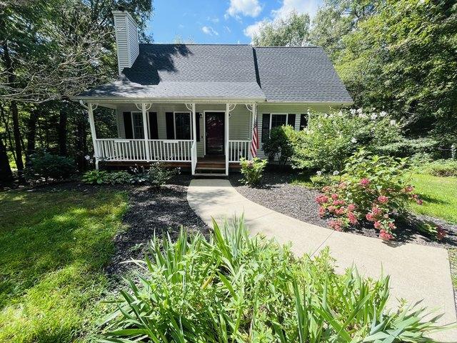 626 Pendleton Hill Rd, Voluntown, CT 06384
