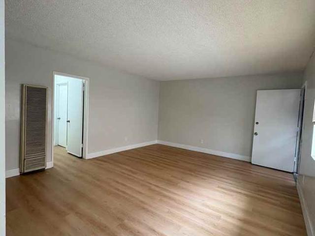 626 W. 81st Street 2 Bedroom Apartment for Rent at 626 W 81st St, Los Angeles, CA 90044 Congress Southeast