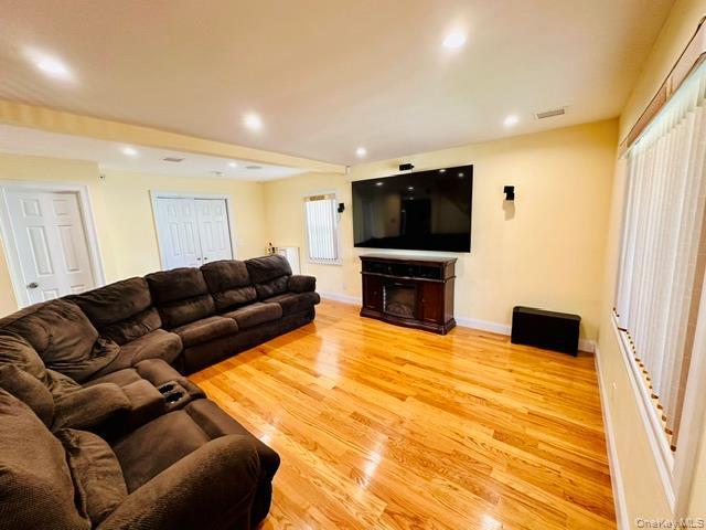 626 W Wyngate Drive W