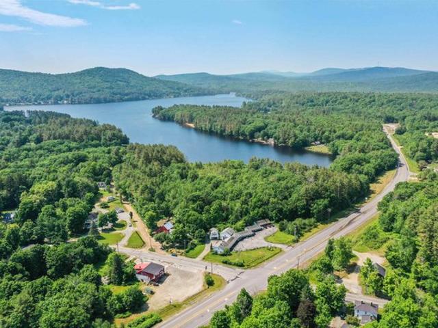 626 W Main St, Hillsborough, NH 03244