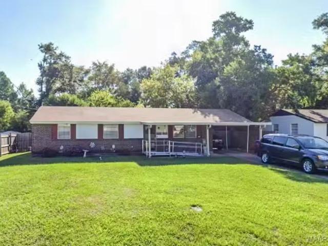 626 WOODVALE RD, PRATTVILLE, AL 36067