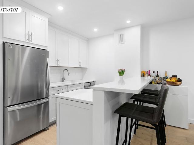 626 washington street 1b