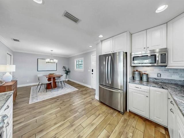 626 Yardarm Dr, Unit 13, Apollo Beach, FL 33572 | MLS #TB8489