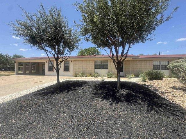 626A Birchwood Ln, Laredo, TX 78041