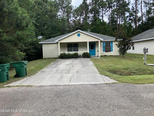 6274 W Benton St, Bay Saint Louis, MS 39520