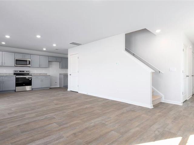 6276 Ashton Woods Lane