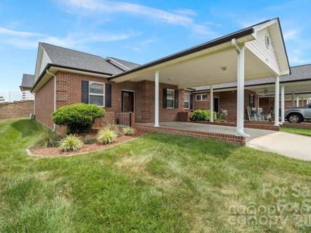 6277 Iris Ct, Denver, NC 28037