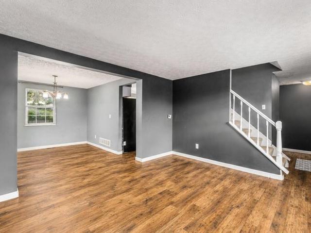 6278 Upperridge Dr, Canal Winchester, OH 43110