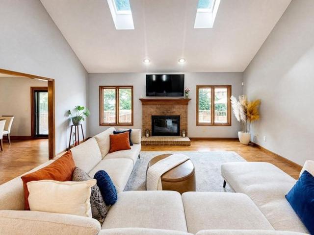 6279 Little Deer Ln, Columbus, OH 43213