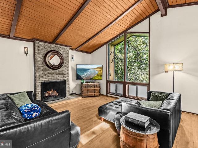 6270 Occoquan Forest Drive