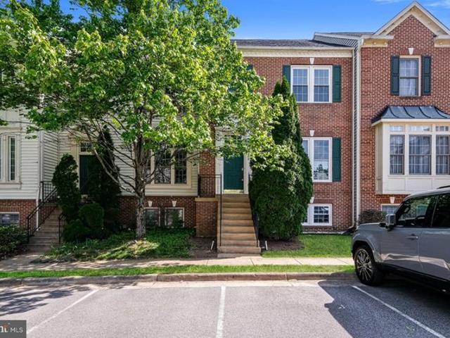 6270 Levi Ct, Springfield, VA 22150