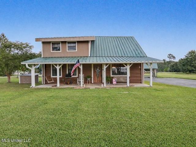 6270 Lower Bay Rd, Bay Saint Louis, MS 39520