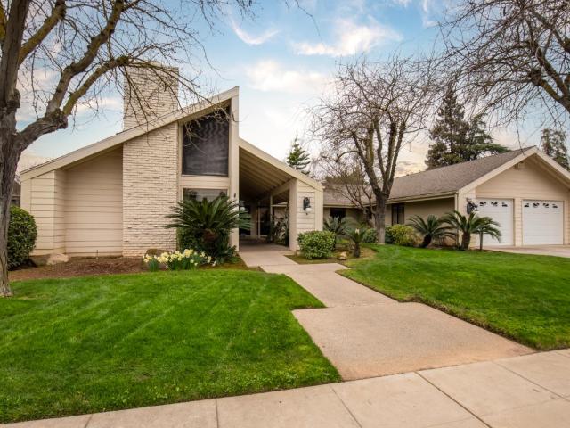 6271 N Prospect Ave, Fresno, CA 93711 | MLS #643615 | Compass