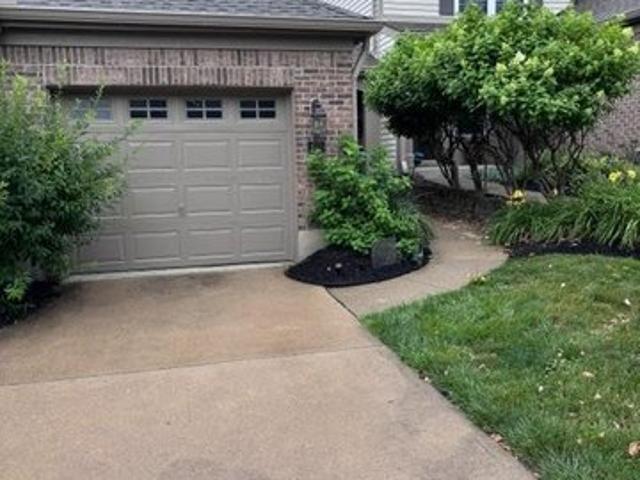 6271 Lake Front Dr, Mason, OH 45040