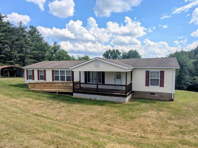 6272 Indian Valley Rd NW, Willis, VA 24380