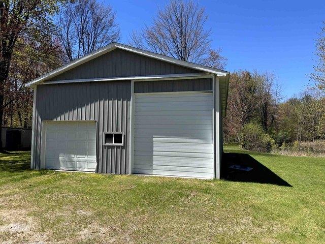 6273 N Swede Rd, Rhodes, MI 48652